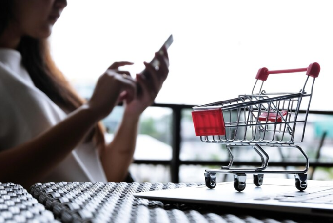 Online Shopping Psychology: Consumer Behavior